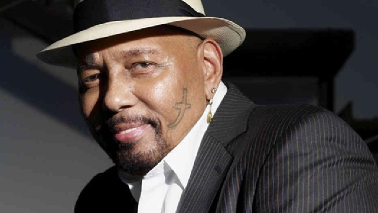 Rádio Marginal - 1941 - Aaron Neville